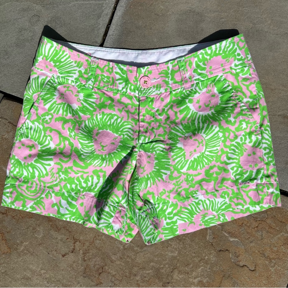 Lilly Pulitzer Green Pink Lion Pattern Shorts - Gem